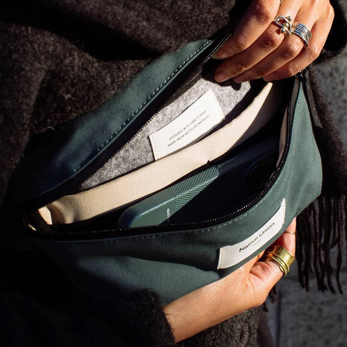 Native Union Re-Classic MagSafe Card Wallet - Kraft | Modern Quests
