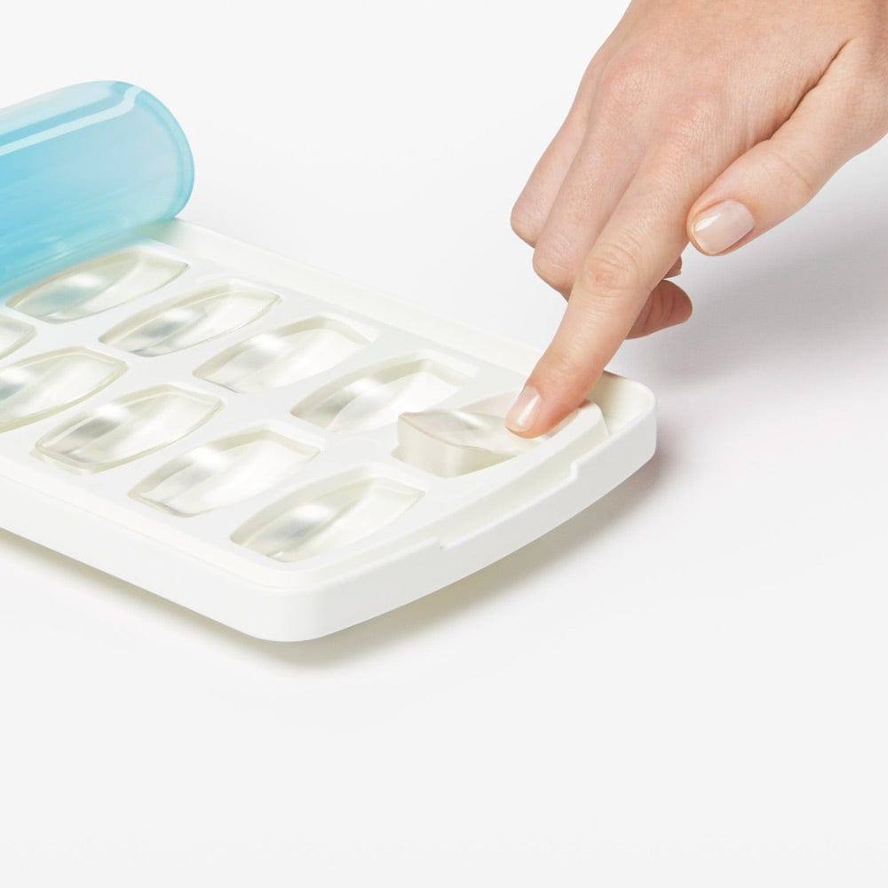 OXO No-Spill Ice Cube Tray | Modern Quests
