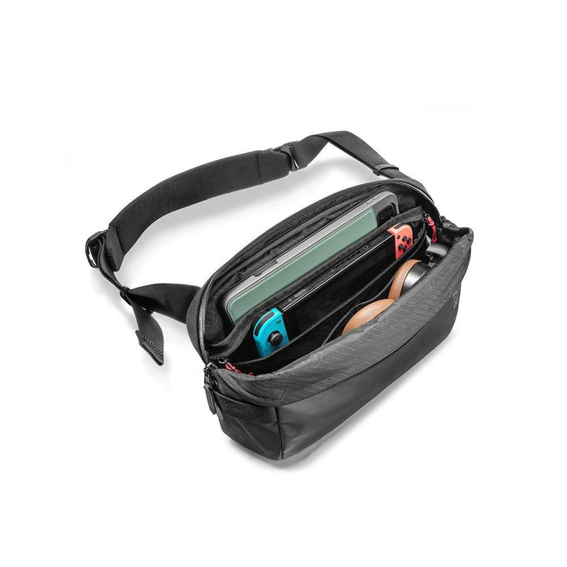 Tomtoc Explorer Sling Bag Medium - Black | Modern Quests